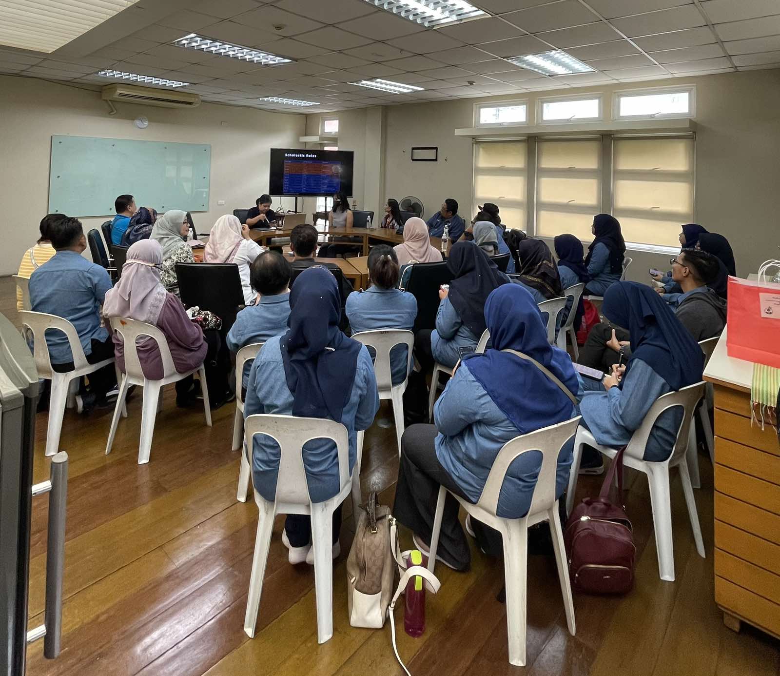 Universiti Putra Malaysia grad students, faculty visit College of ...